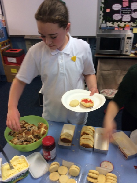 Food tasting session in Room 9 – Cornhill Primary School
